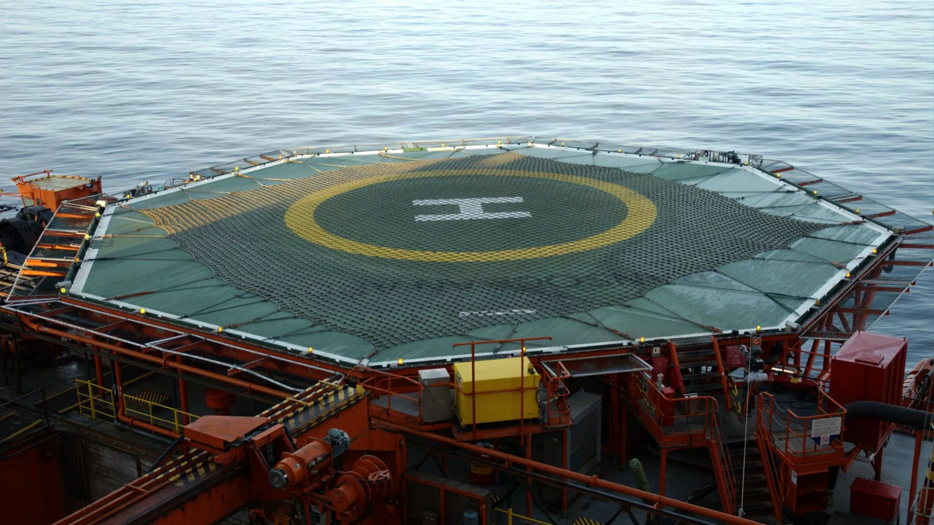 Enhancing Helideck Safety with Helideck Monitoring Systems