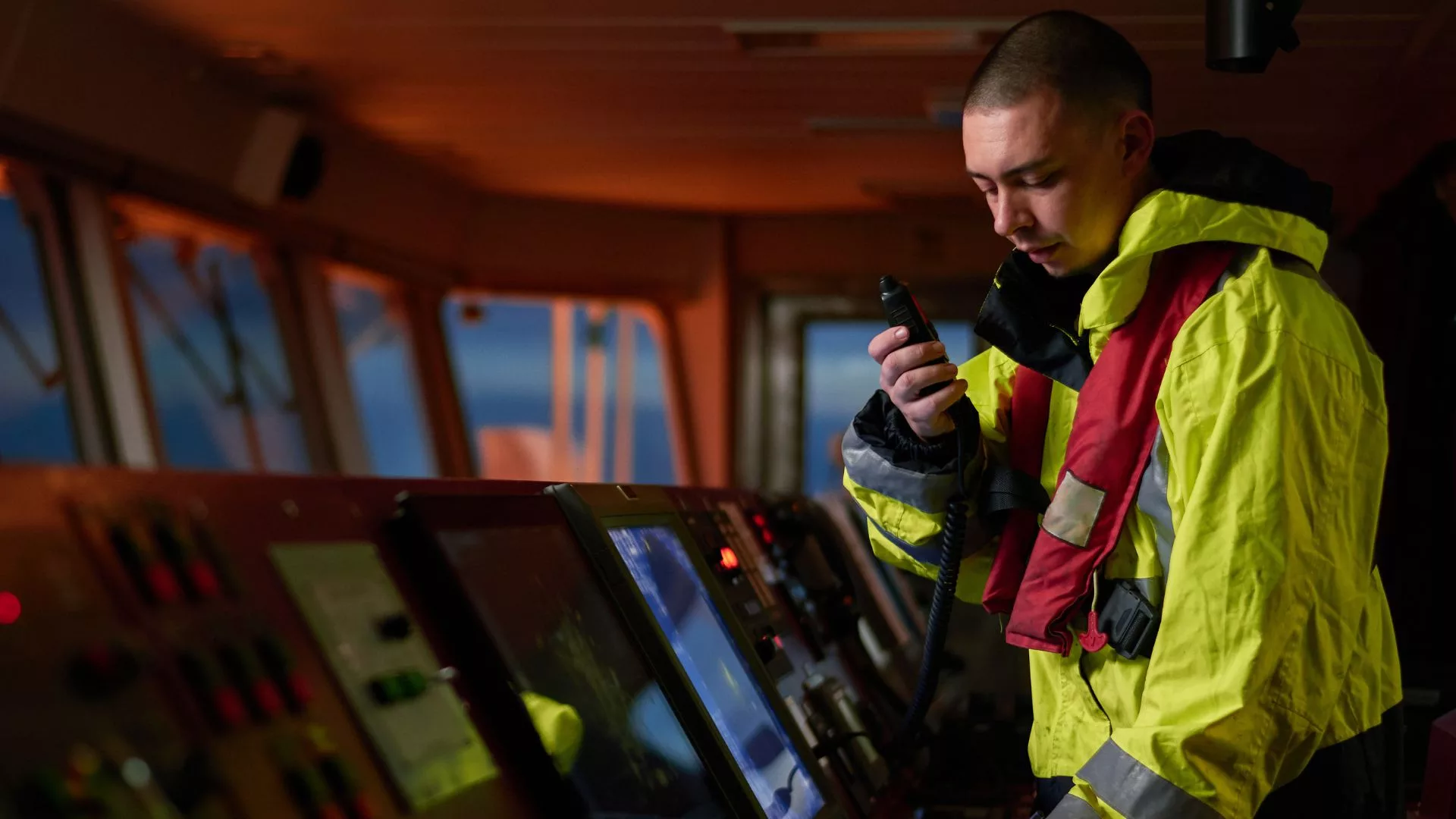 The Importance of Radios for Maritime Communication