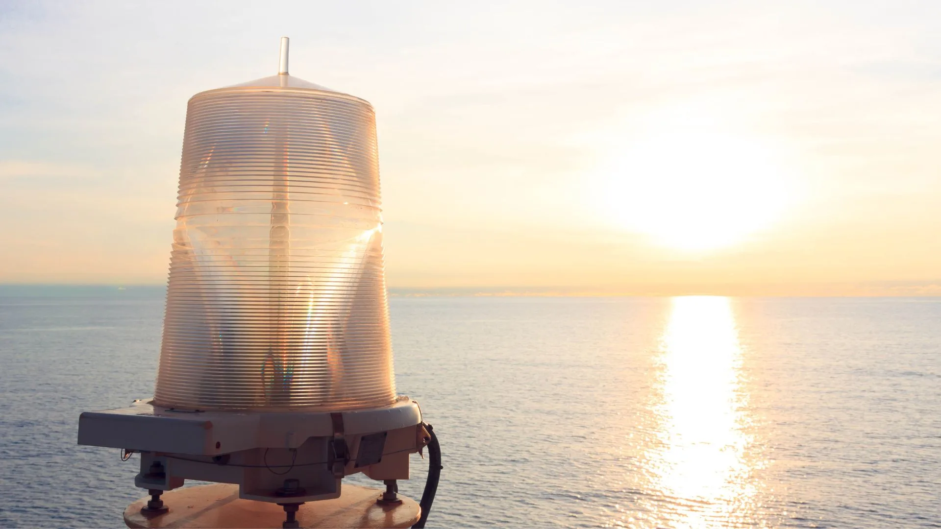 External-Powered Marine Lanterns - Navigational Aids